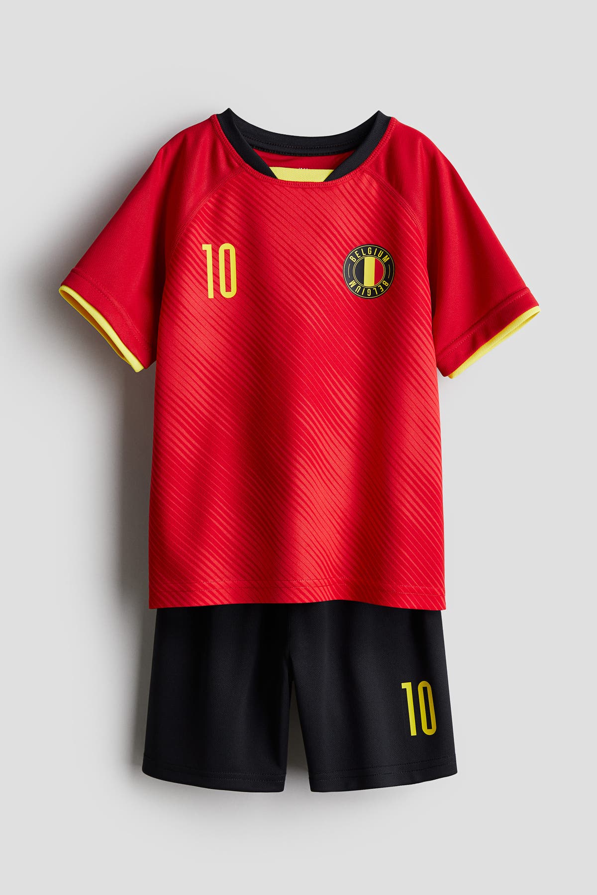 Printed Football Kit | H&M Kuwait