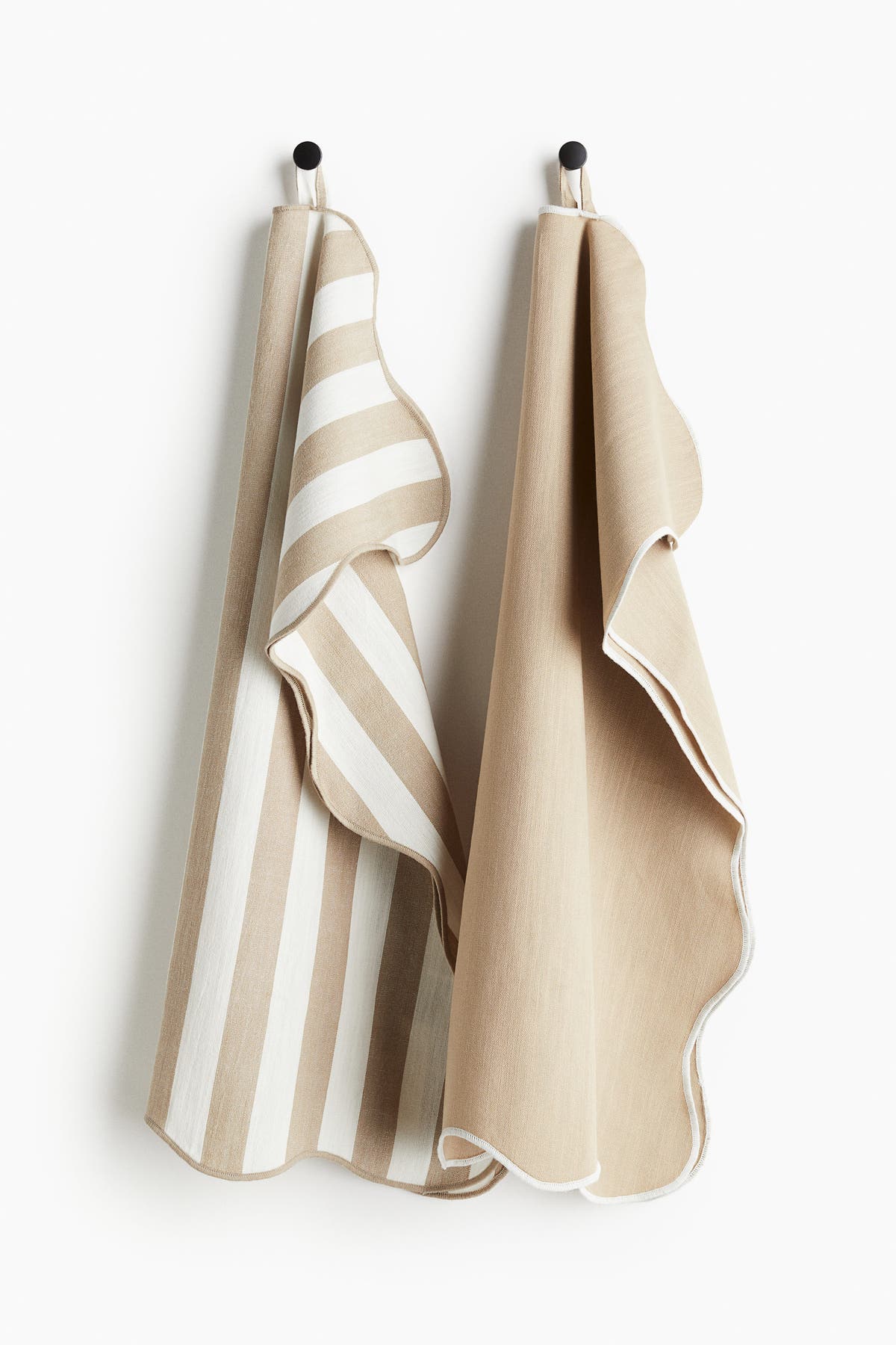 2-pack Scallop-edged Tea Towels | H&M Kuwait